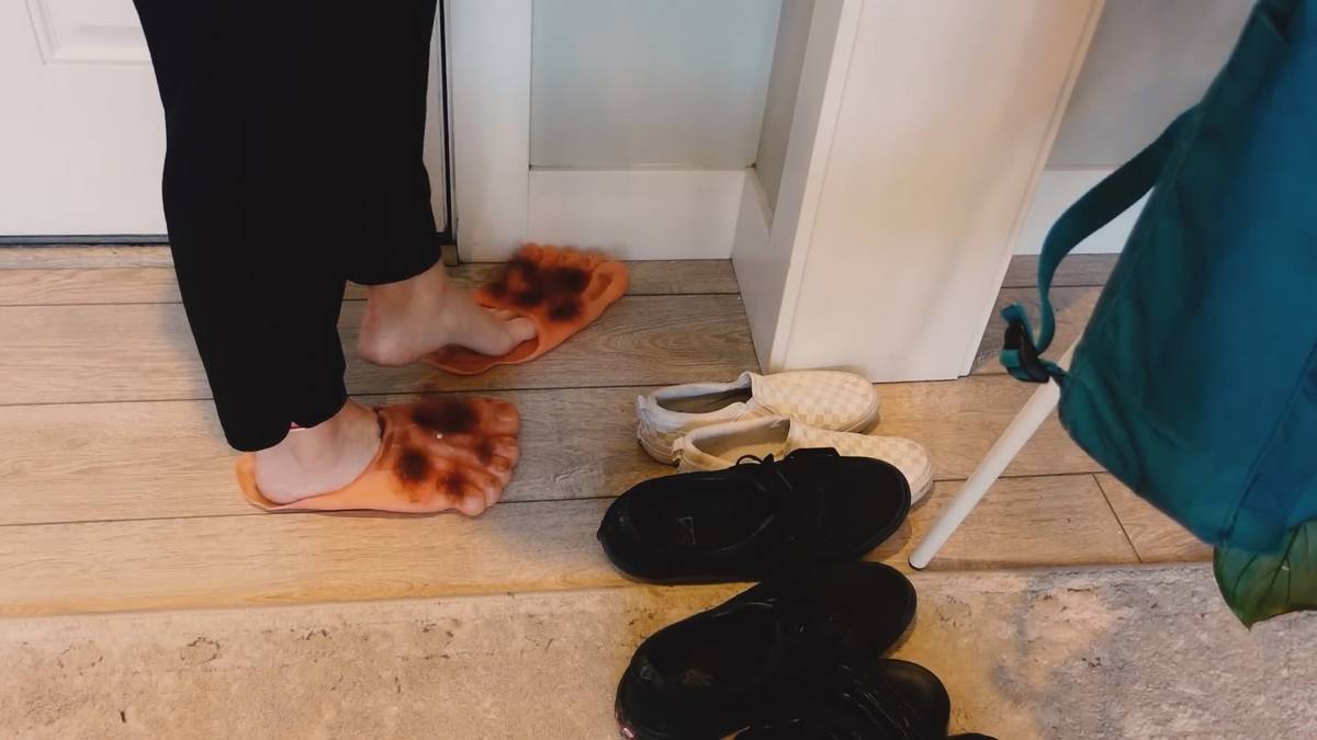 Cassie Feet (7 photos)