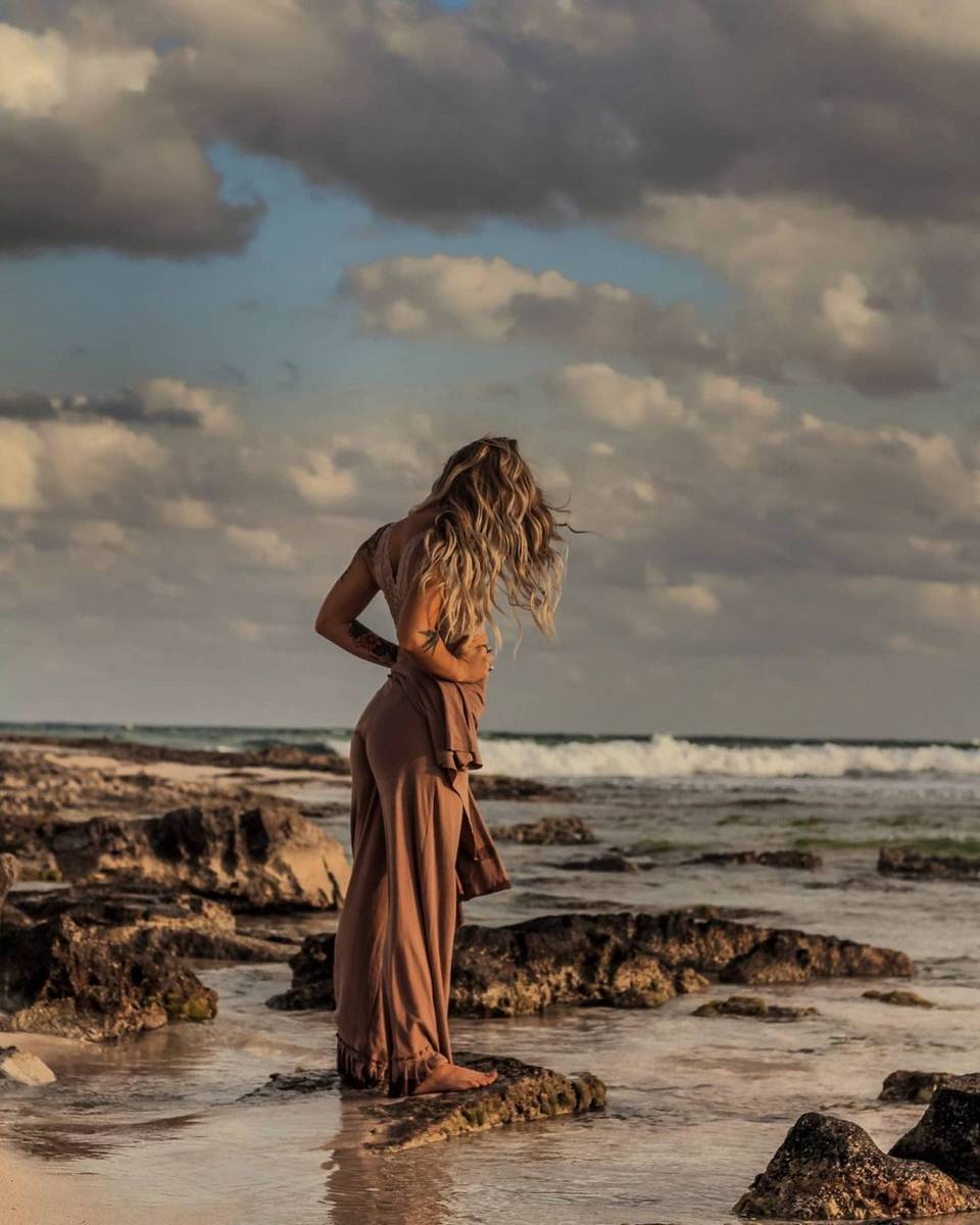 Cindy Coleoni Feet (44 photos)