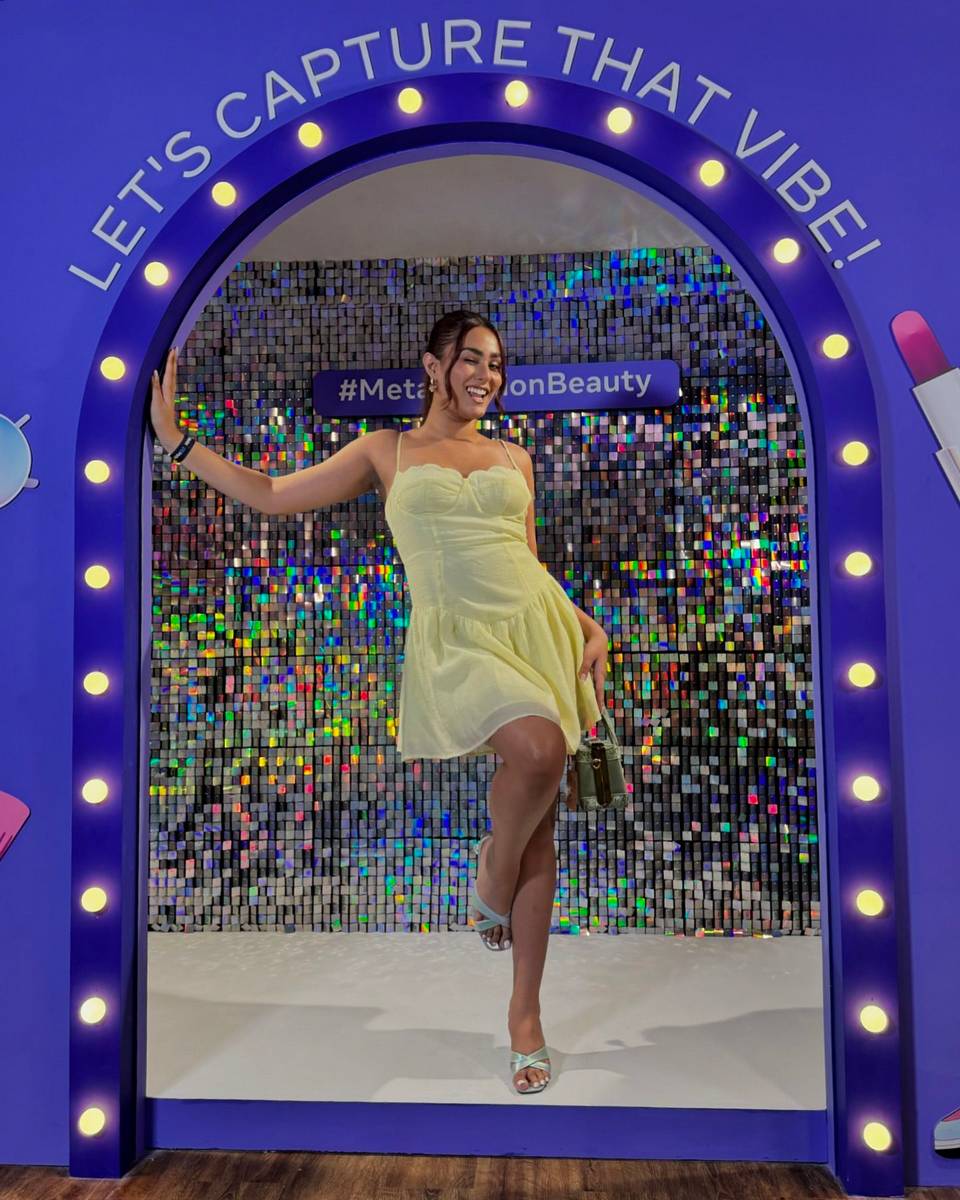 Dev Verma Feet (3 photos)